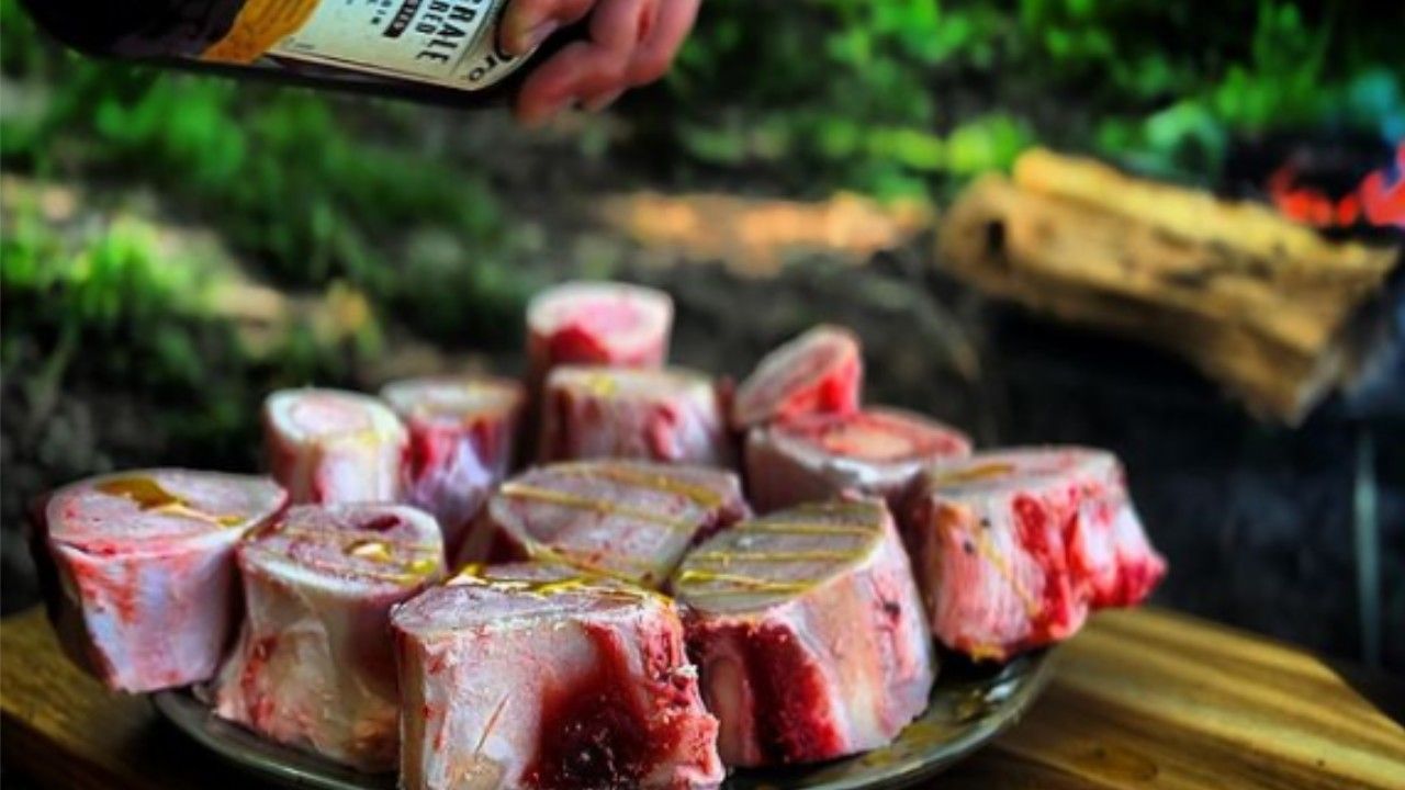 Pečený morek s topinkami. Jedna z nejlepších a opomíjených surovin | Stream